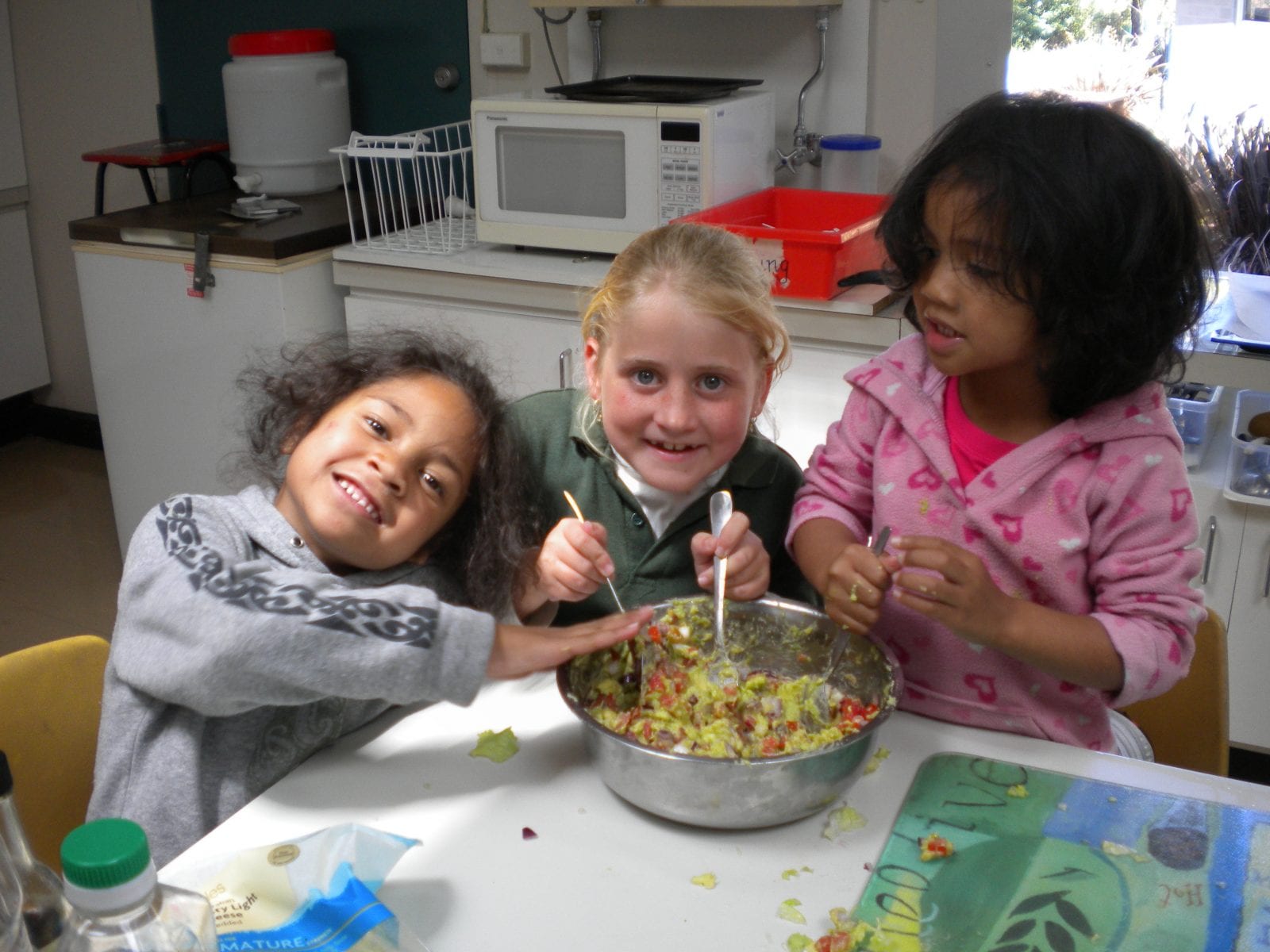 Kids in the Kitchen - Community KitchensCommunity Kitchens